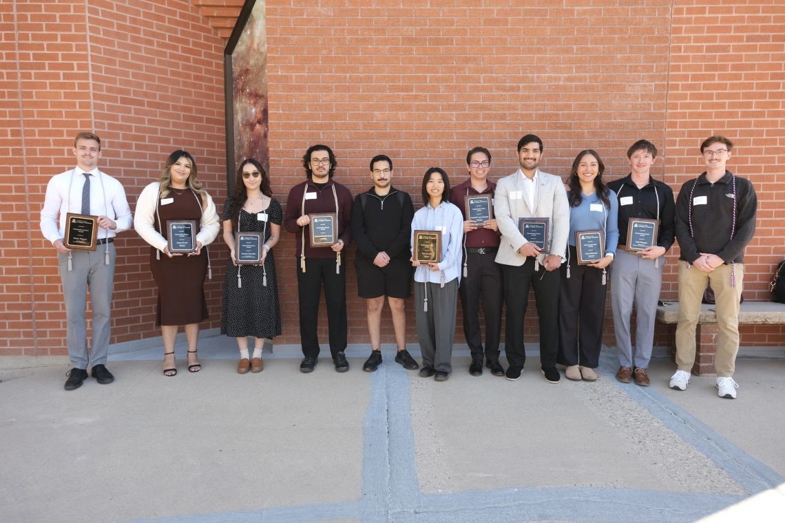 College of Science recognizes 10 outstanding seniors for fall 2025 ...